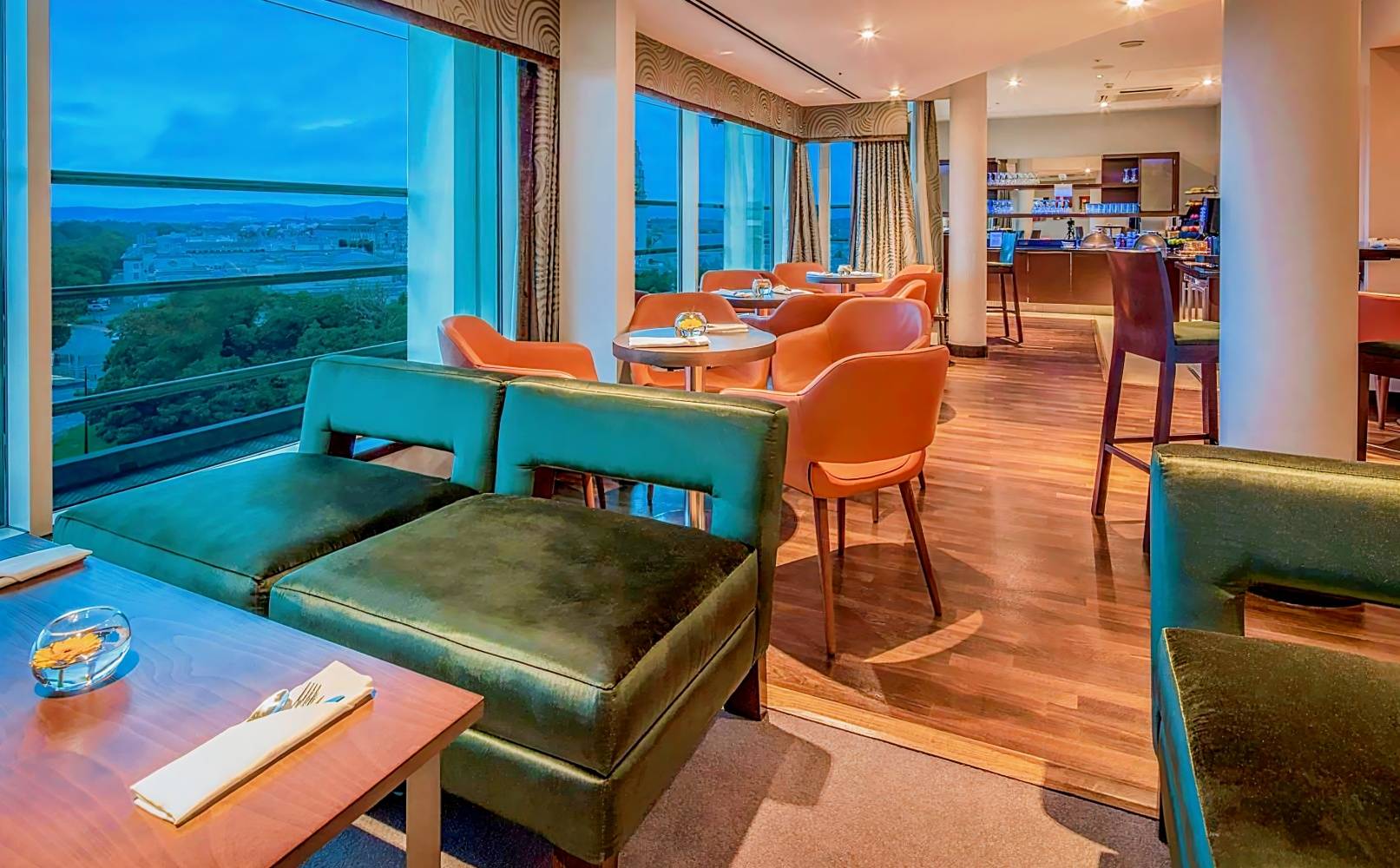 在Dayuse.com.hk，預訂位於Wales 的 Hilton Cardiff的日間酒店體驗