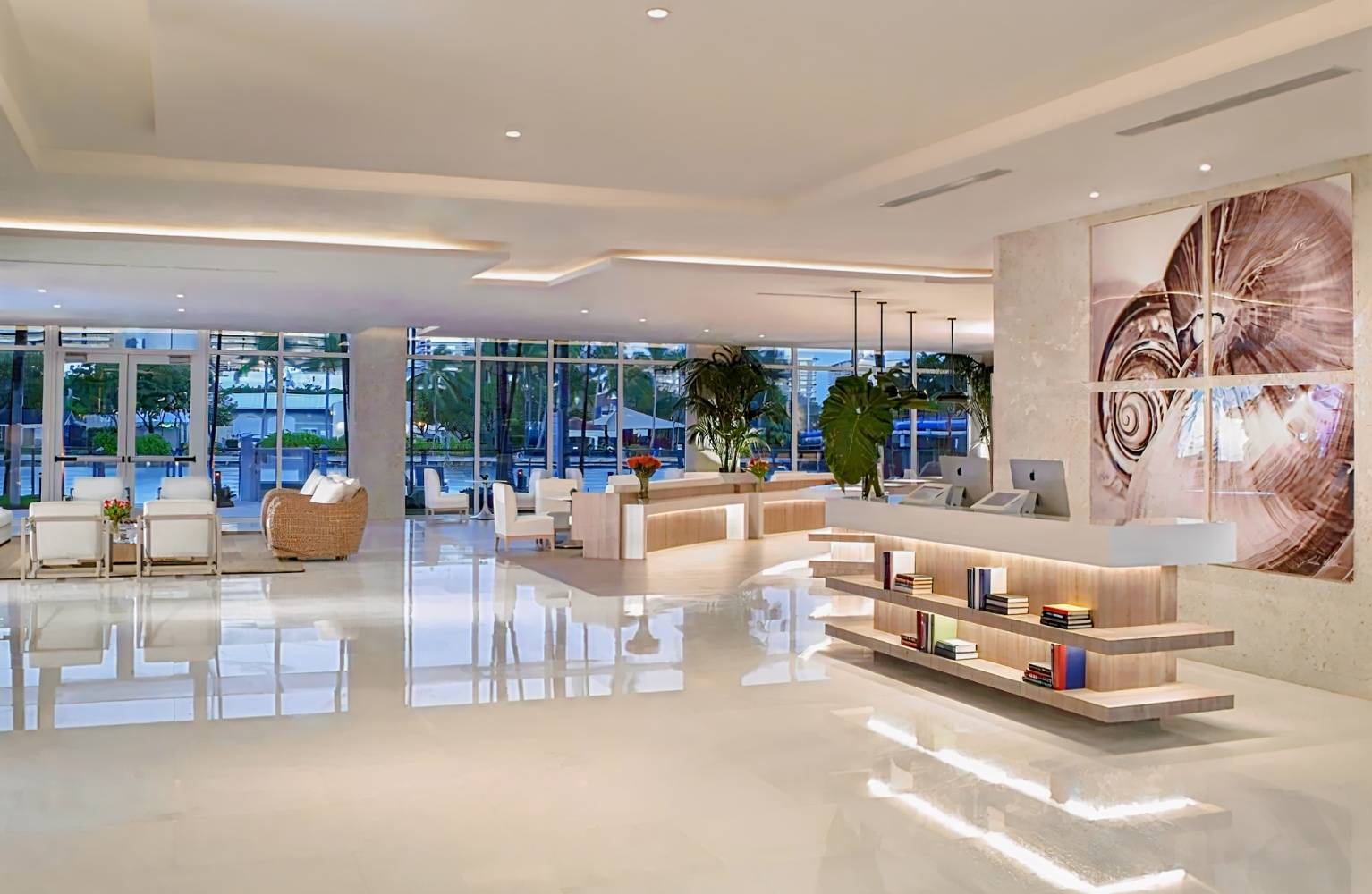 Grand Beach Hotel Bay Harbor, Bay Harbor Islands : -31% during the day ...