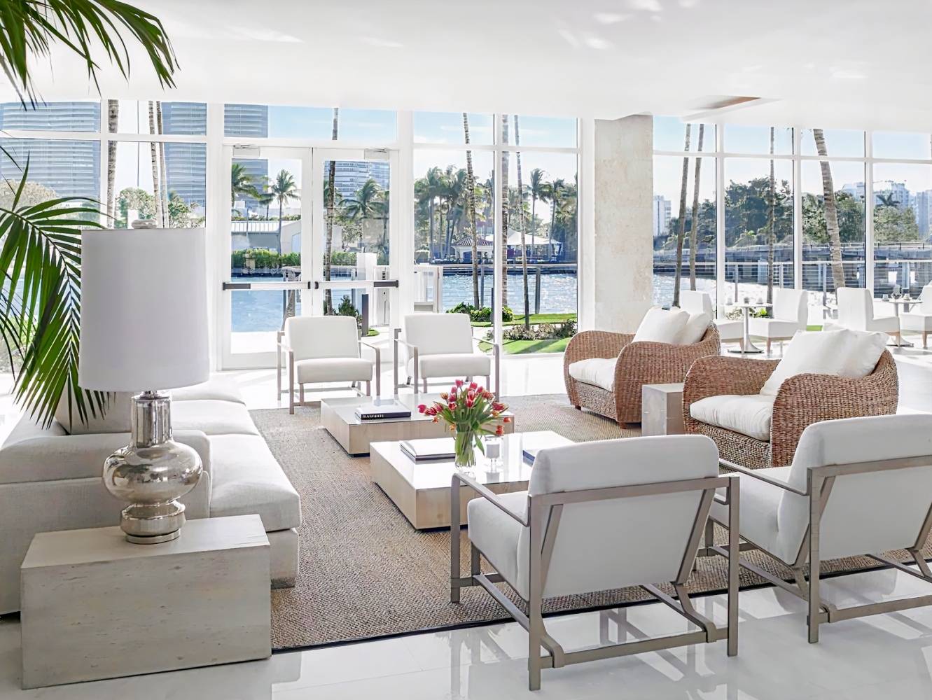 Grand Beach Hotel Bay Harbor, Bay Harbor Islands : -31% during the day ...