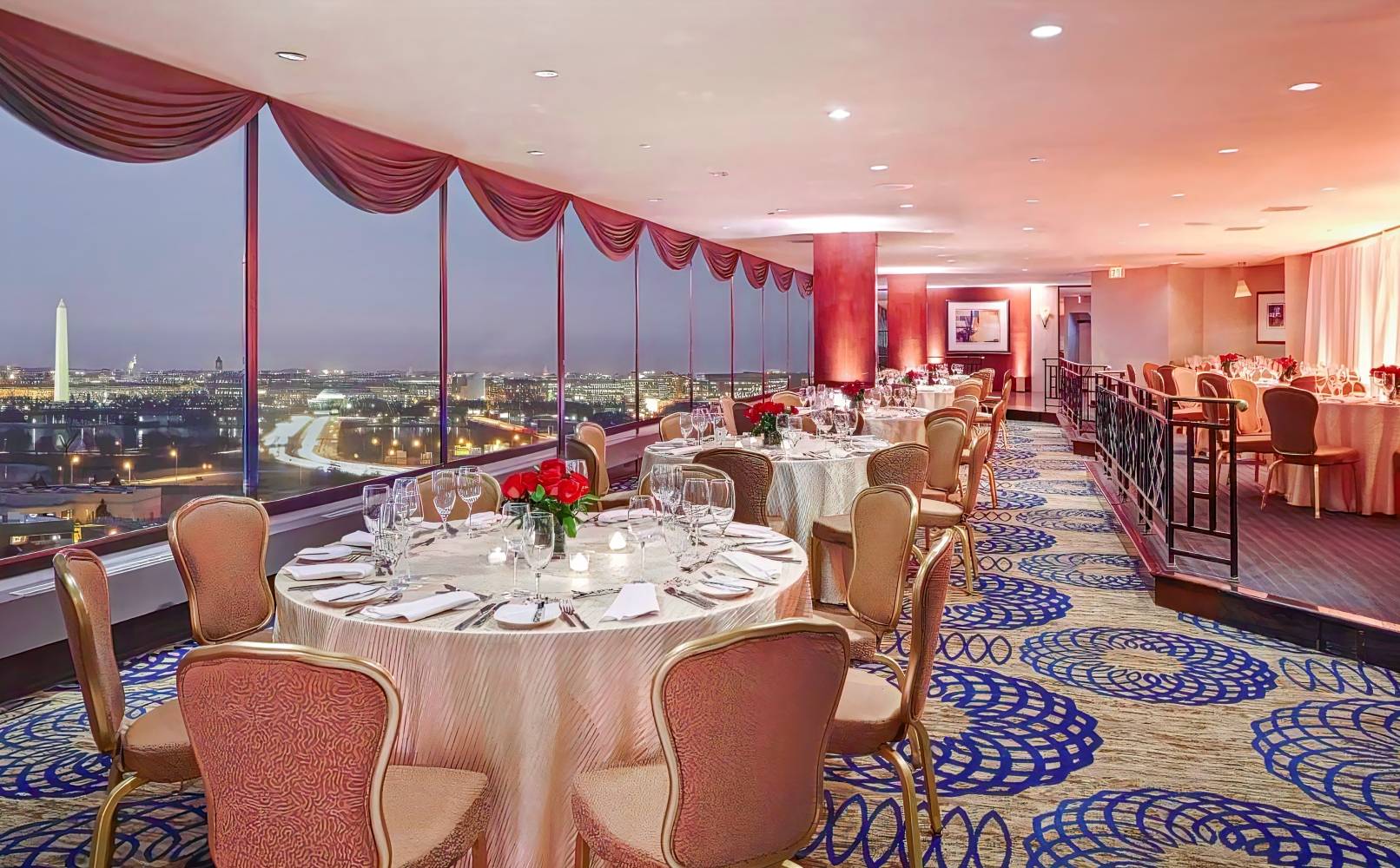 DoubleTree by Hilton Washington DC - Crystal City, Arlington, VA : 낮 시간 ...