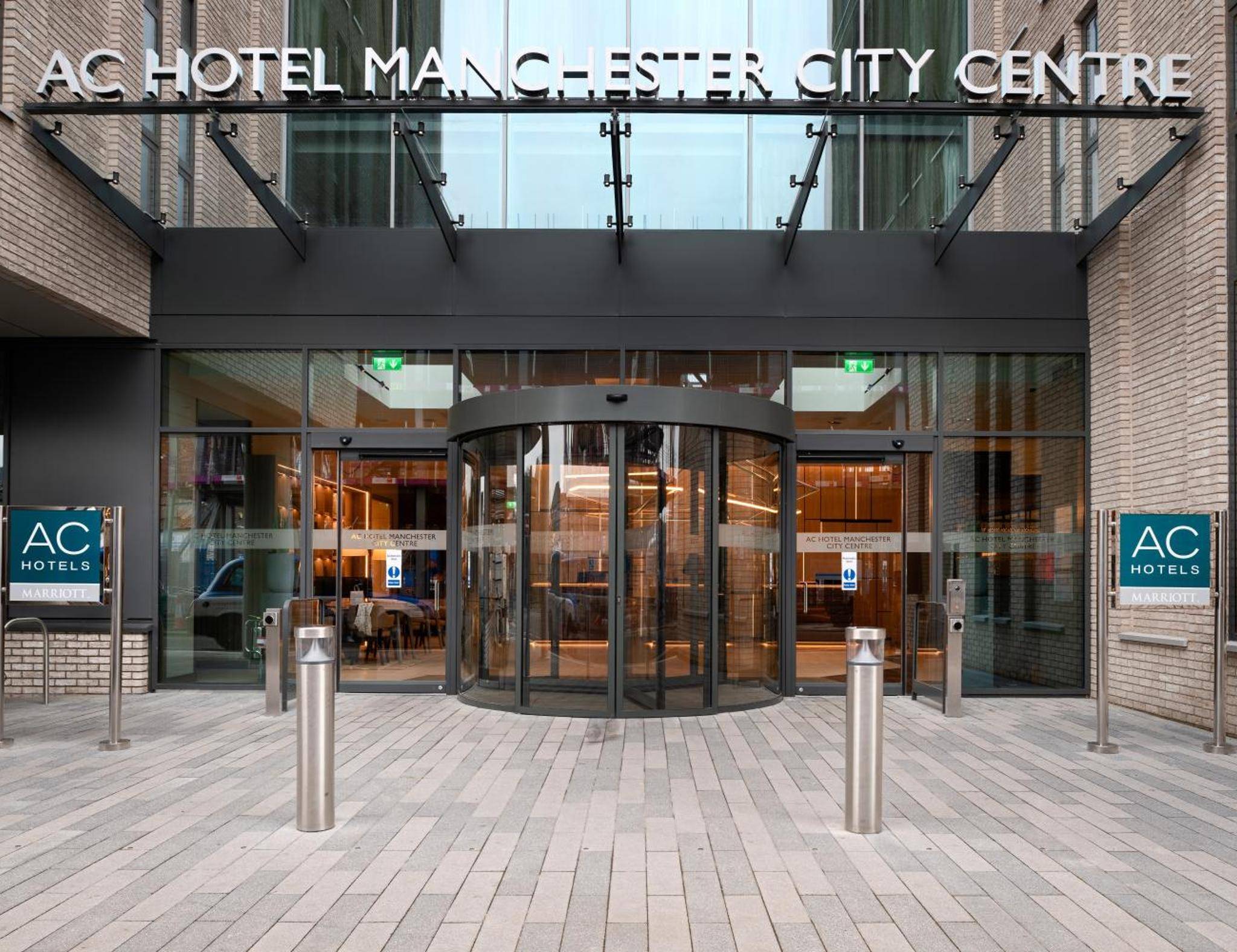 AC Hotel by Marriott Manchester City Centre, Greater Manchester : 낮 시간 ...