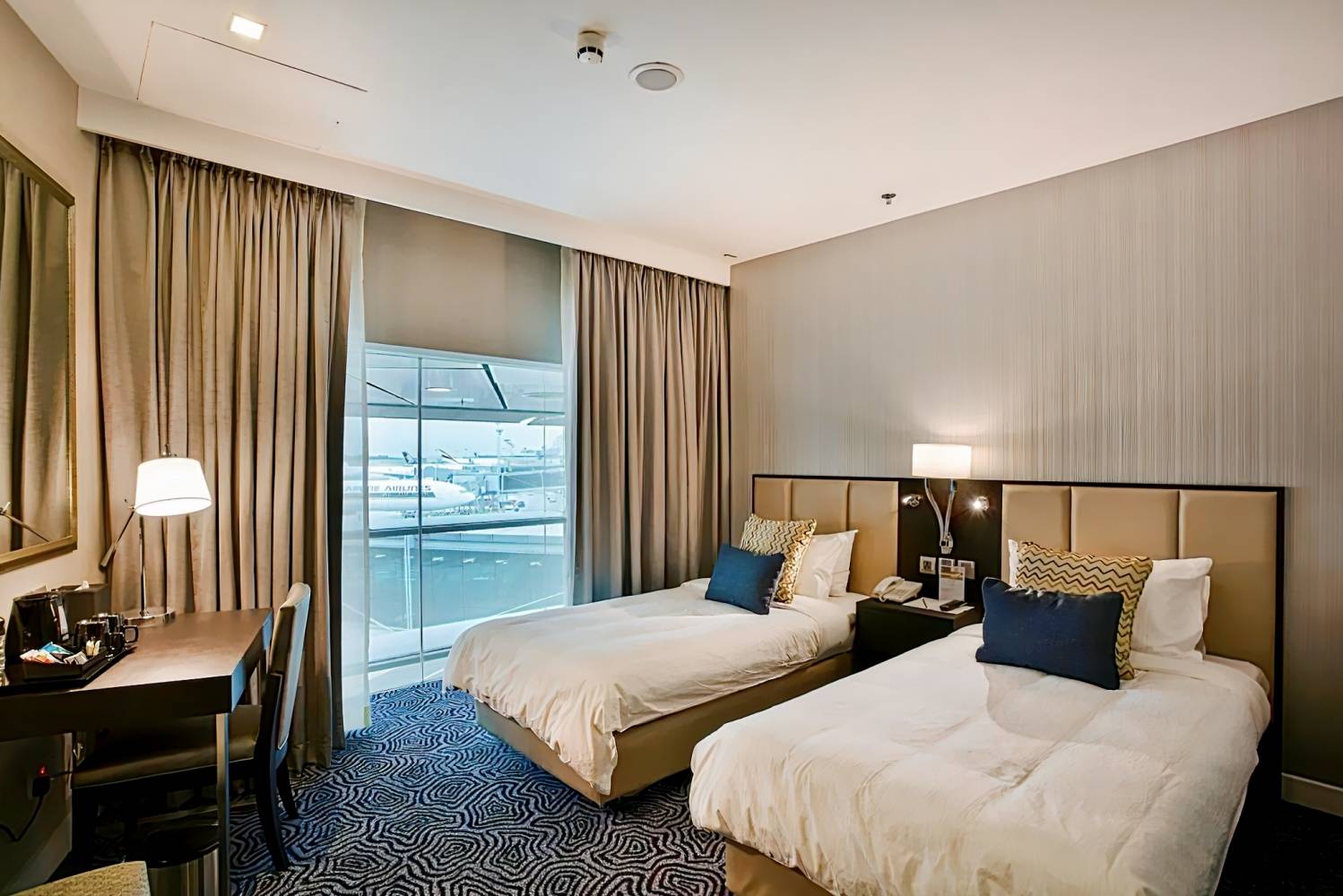 Ambassador Transit Hotel _T3, Changi : -49% during the day - Dayuse.com