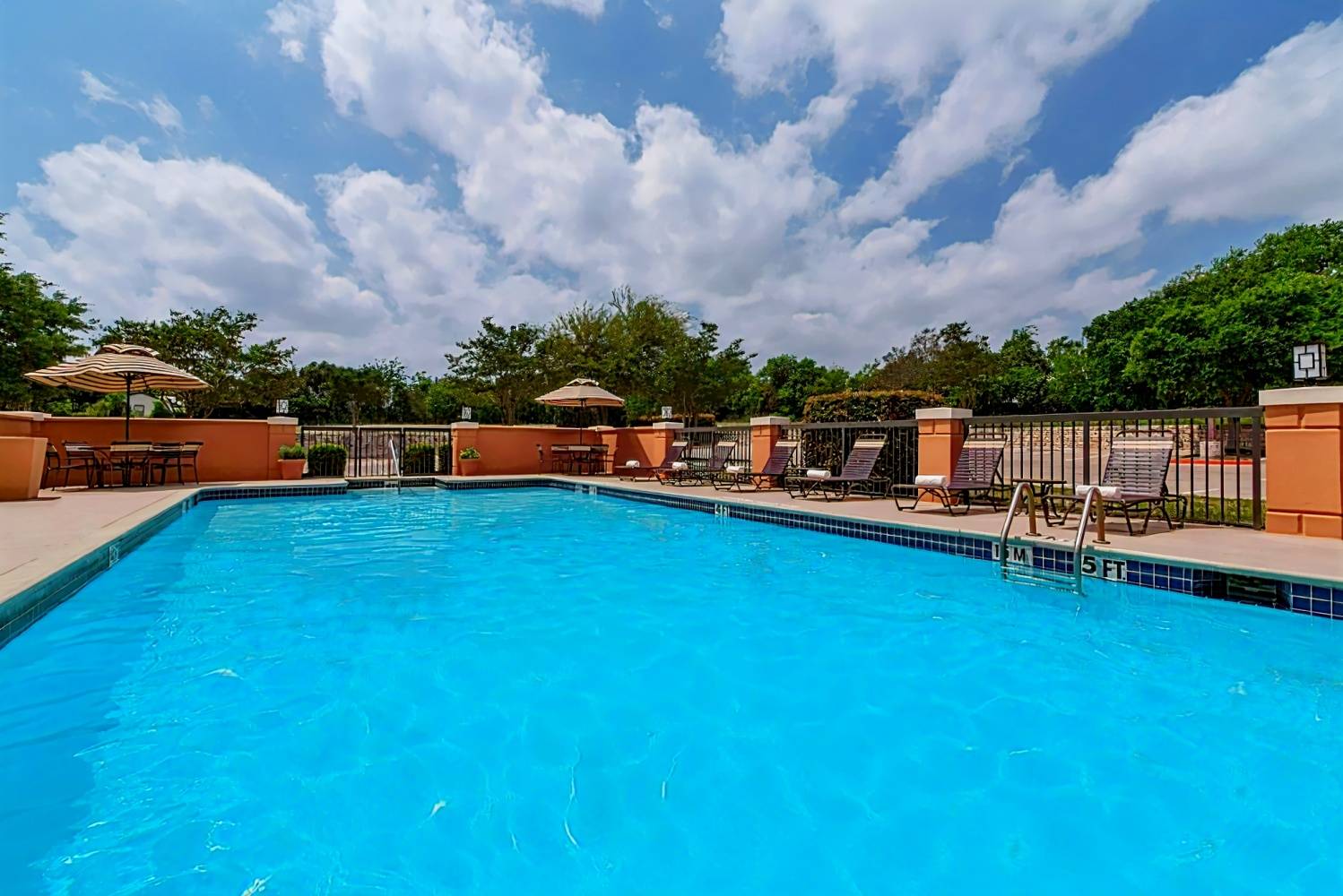 在Dayuse.com.hk，預訂位於Ontario 的 Hyatt Place Ontario Rancho Cucamonga的日間酒店體驗