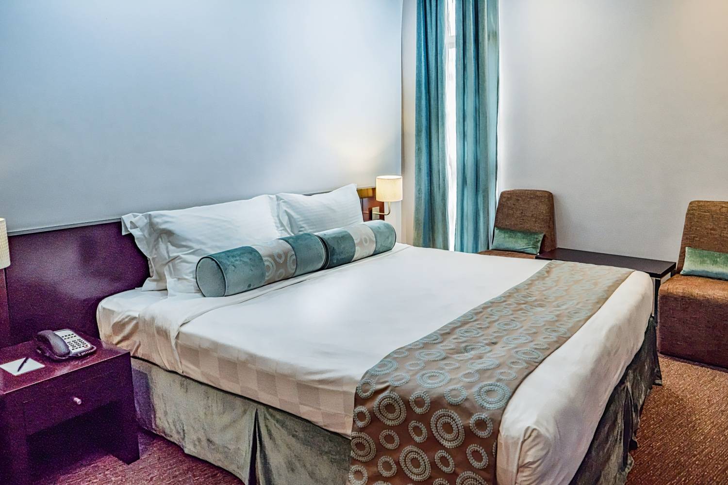 Signature Hotel Apartments and Spa Marina, Dubai Marina : -31% during ...