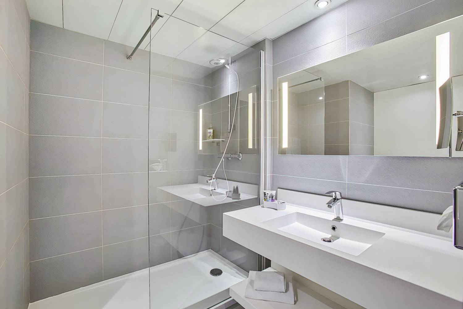 Mercure Paris Roissy Charles de Gaulle Hotel, Aéroport de Paris-Charles ...