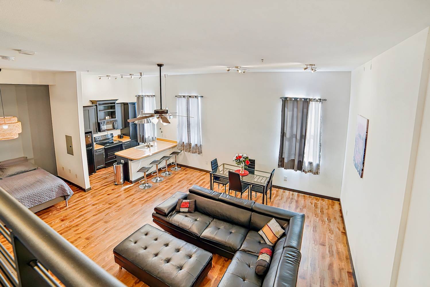 Old West Lofts Downtown Tampa, Old West Tampa : hotel during the day ...