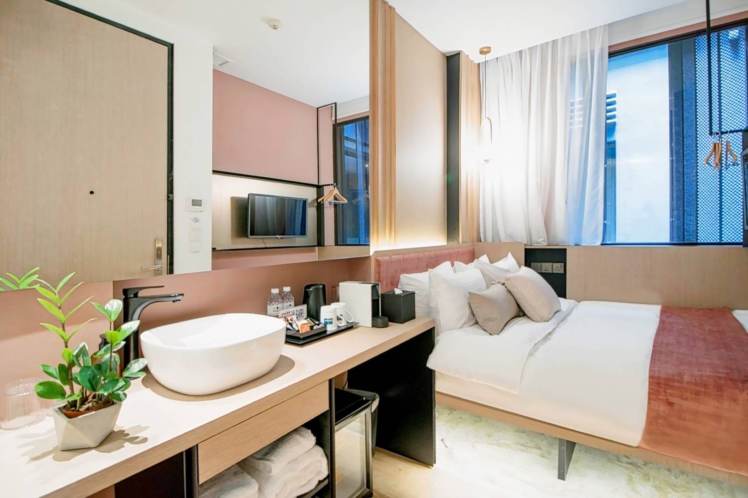 Hotel NuVe Elements, Boat Quay : -42% during the day - Dayuse.sg