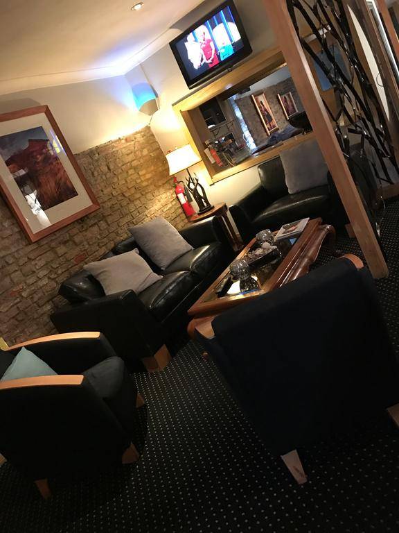 Chapters Hotel, Stokesley : hotel during the day - Dayuse.com