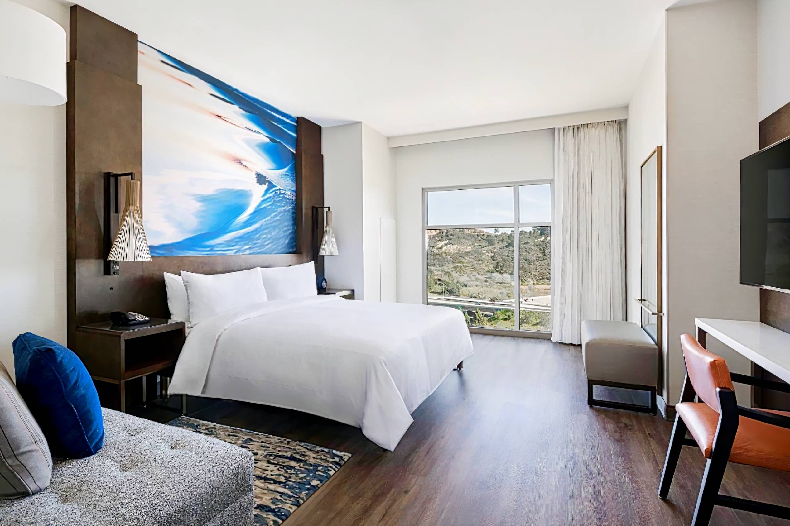 San Diego Marriott Del Mar, Carmel Valley : -39% during the day ...