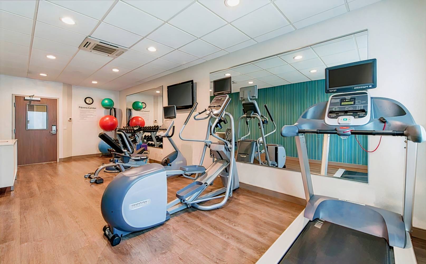 Holiday Inn Express & Suites Columbia-I-26 @ Harbison Blvd, Columbia ...