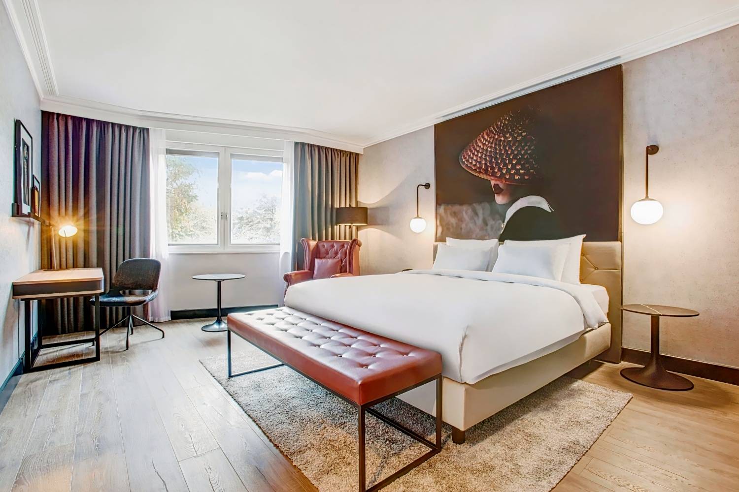 Radisson red store