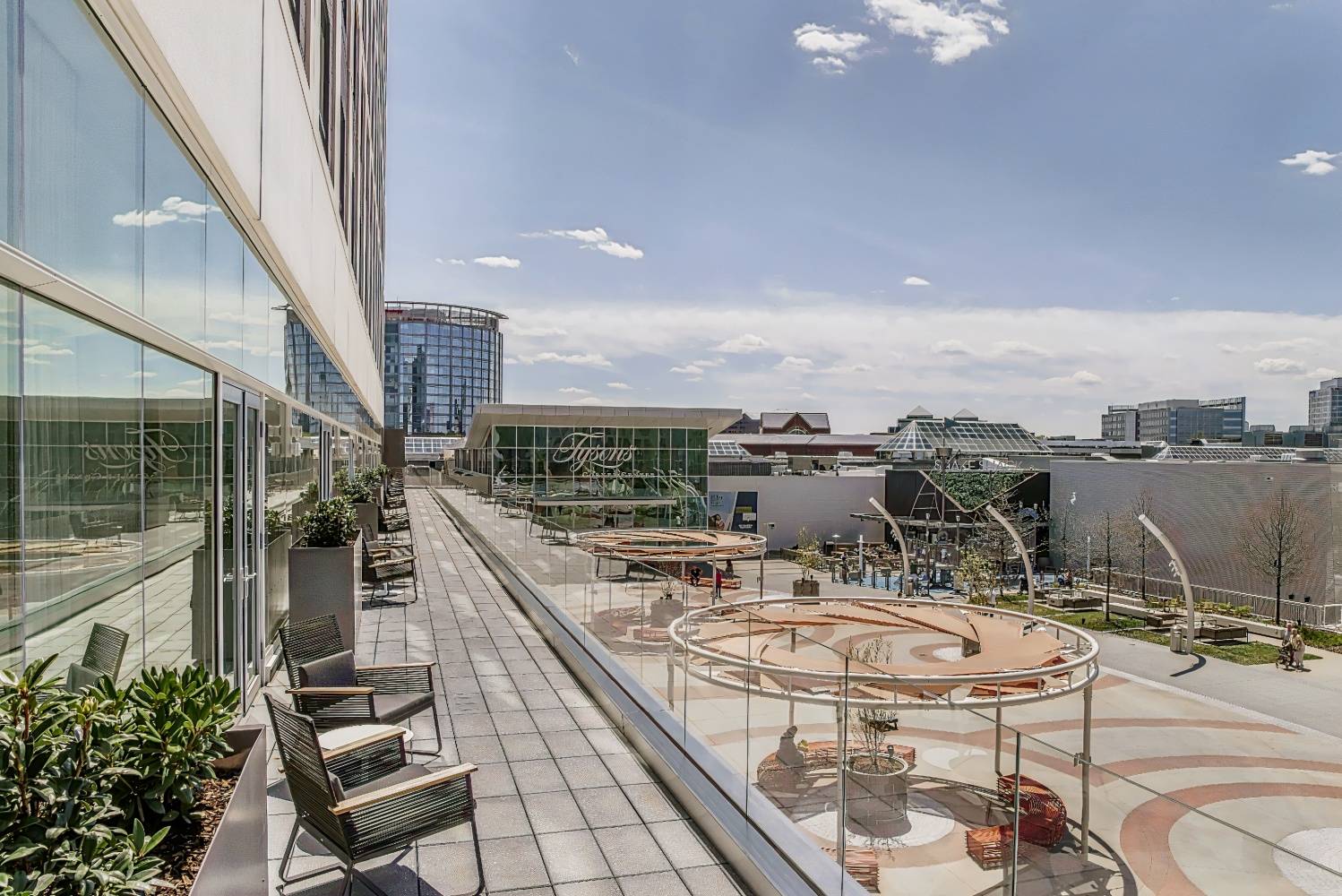 Hyatt Regency Tysons Corner Center, Tysons : hotel during the day ...