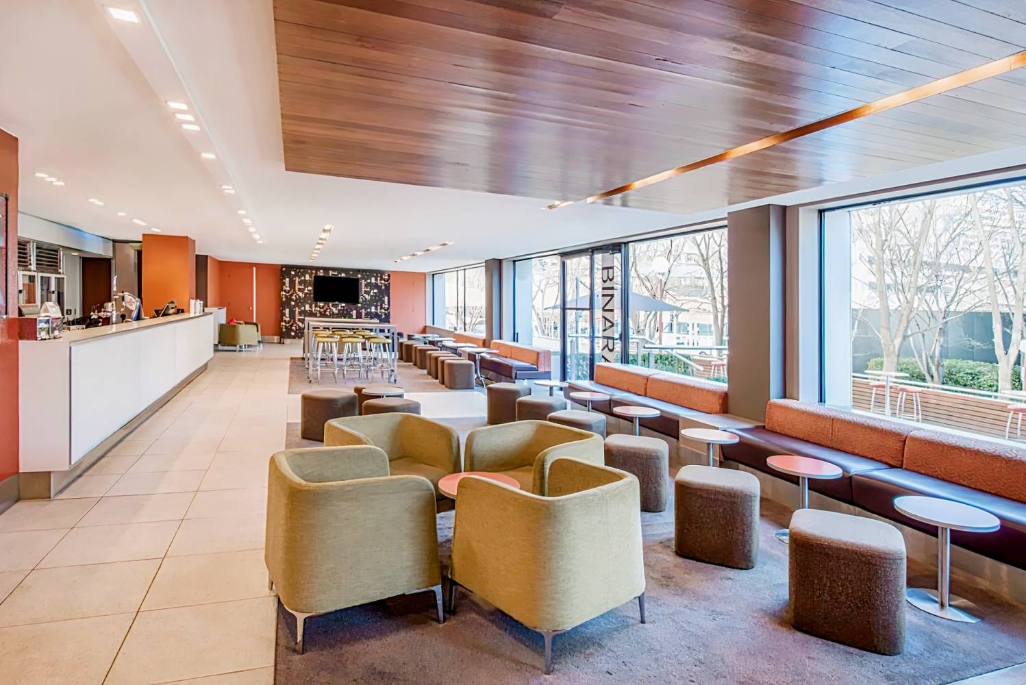 Crowne Plaza Canberra, an IHG Hotel, Canberra : -42% during the day ...