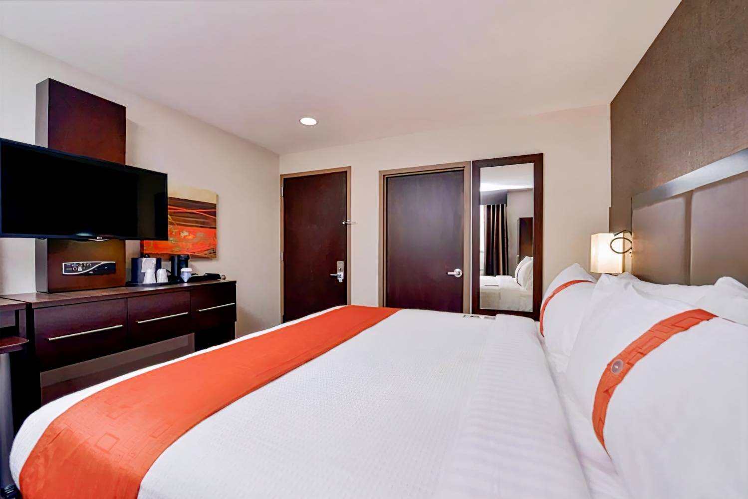 Holiday Inn New York JFK Airport Area, Rosedale : -27% am Tag - Dayuse.de