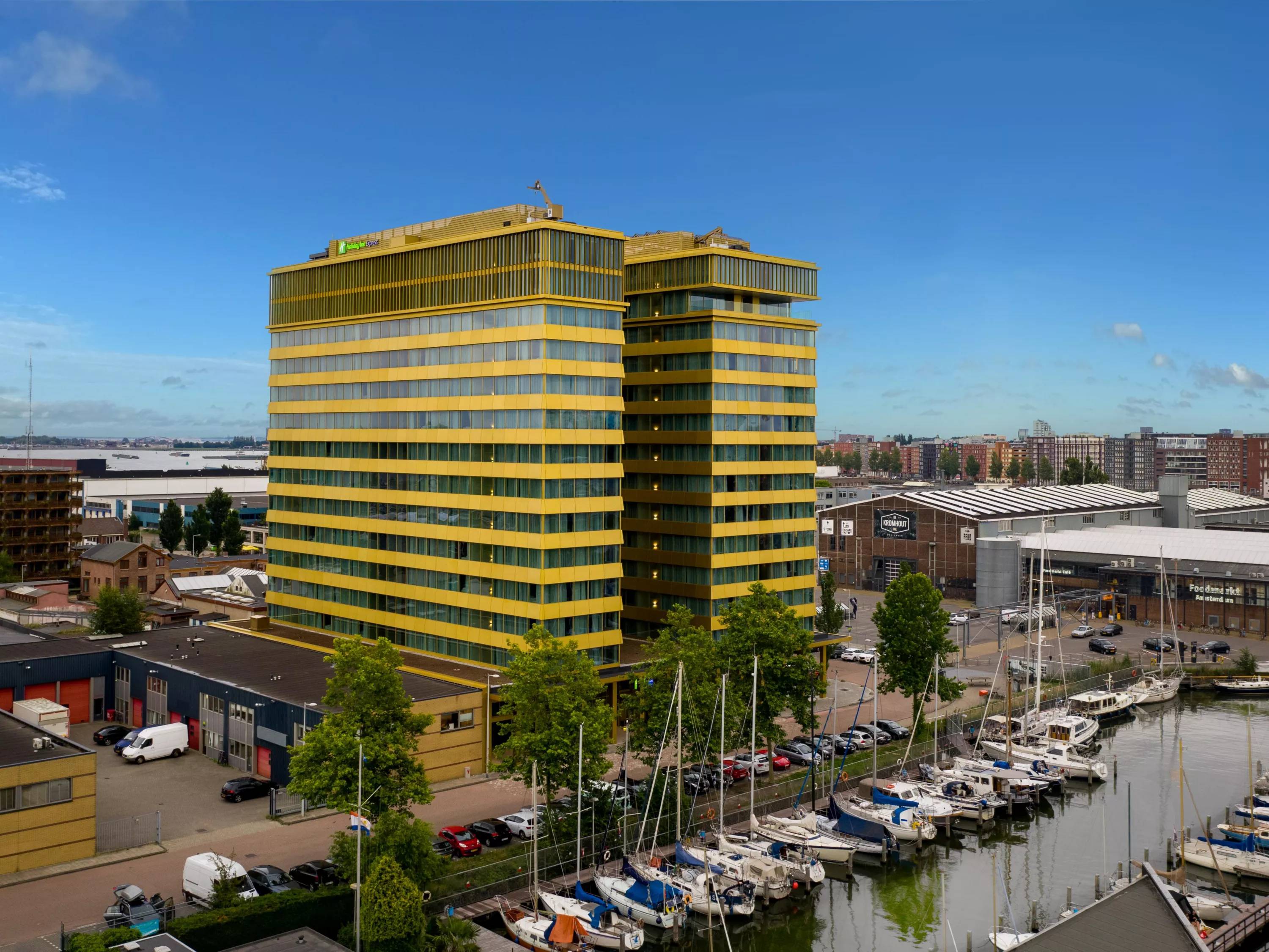 Holiday Inn Express Amsterdam - North Riverside, Amsterdam-Noord : -35% ...