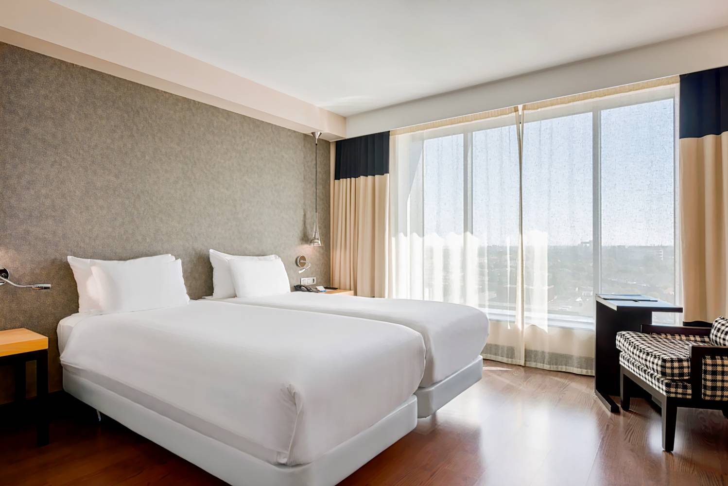 NH Den Haag, Haagse Hout : hotel during the day - Dayuse.com