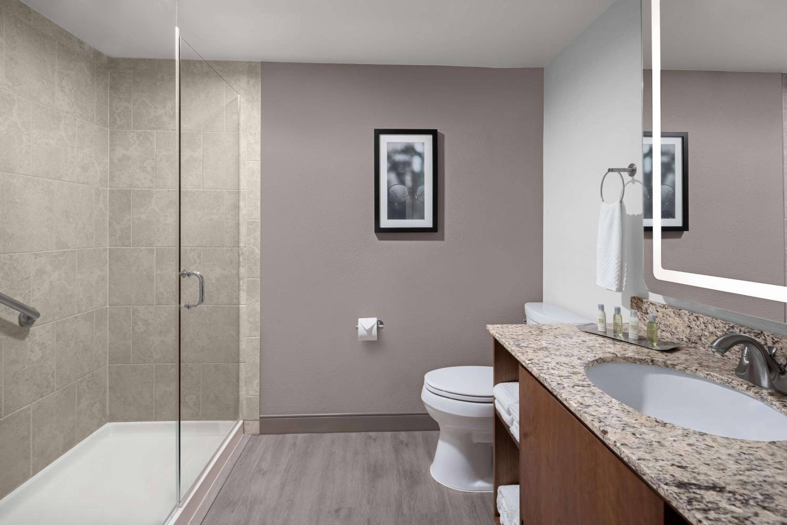 Early Check-In Hotels - Check in hotel now - Dayuse.com