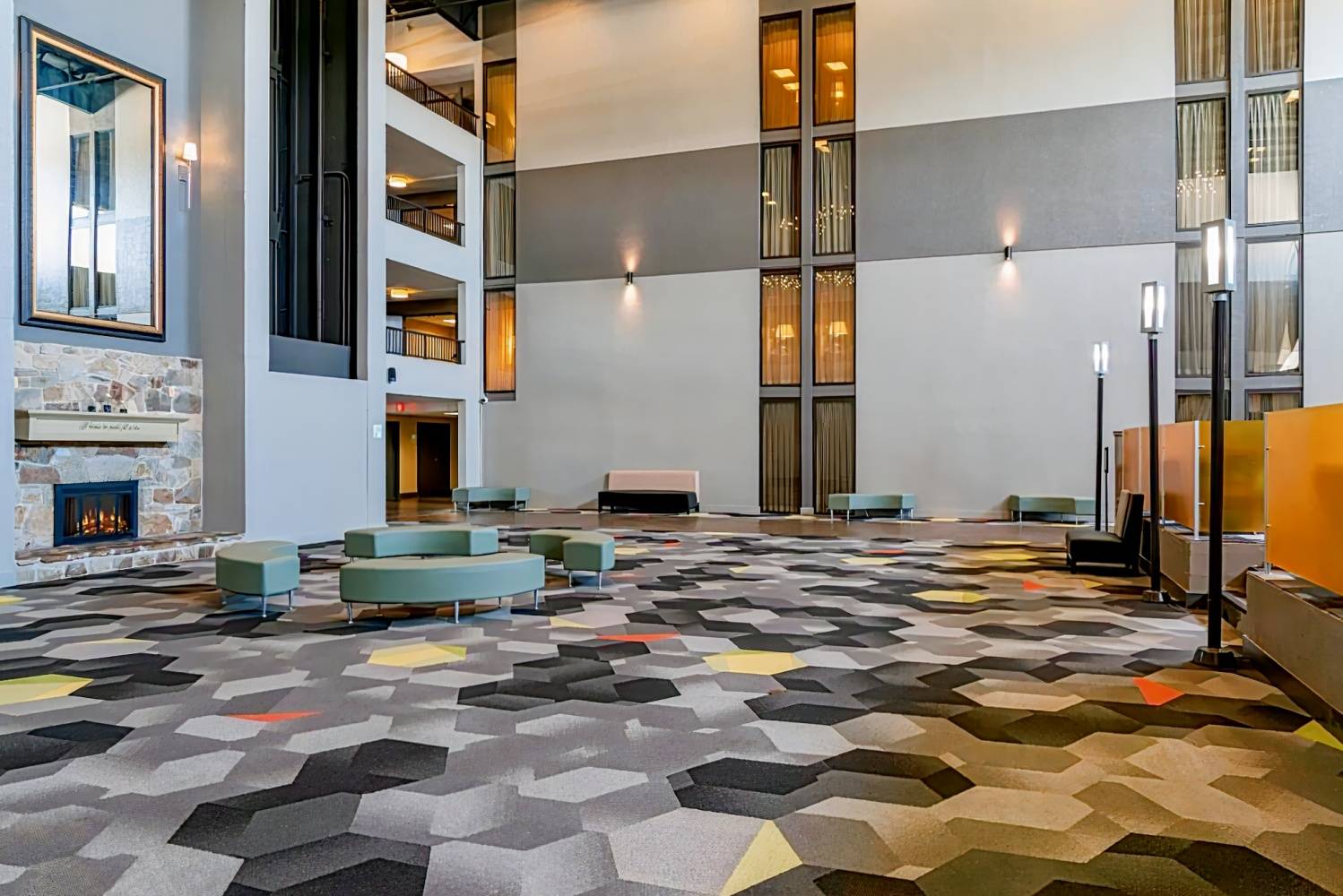 Holiday Inn Morgantown/Pennsylvania Turnpike Exit 298, Morgantown : -19 ...