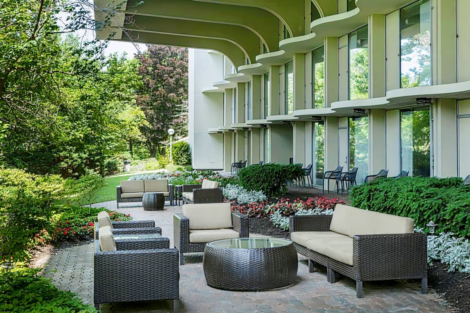 Book a Day Pass to a Hotel or Resort | Pool & Spa Access