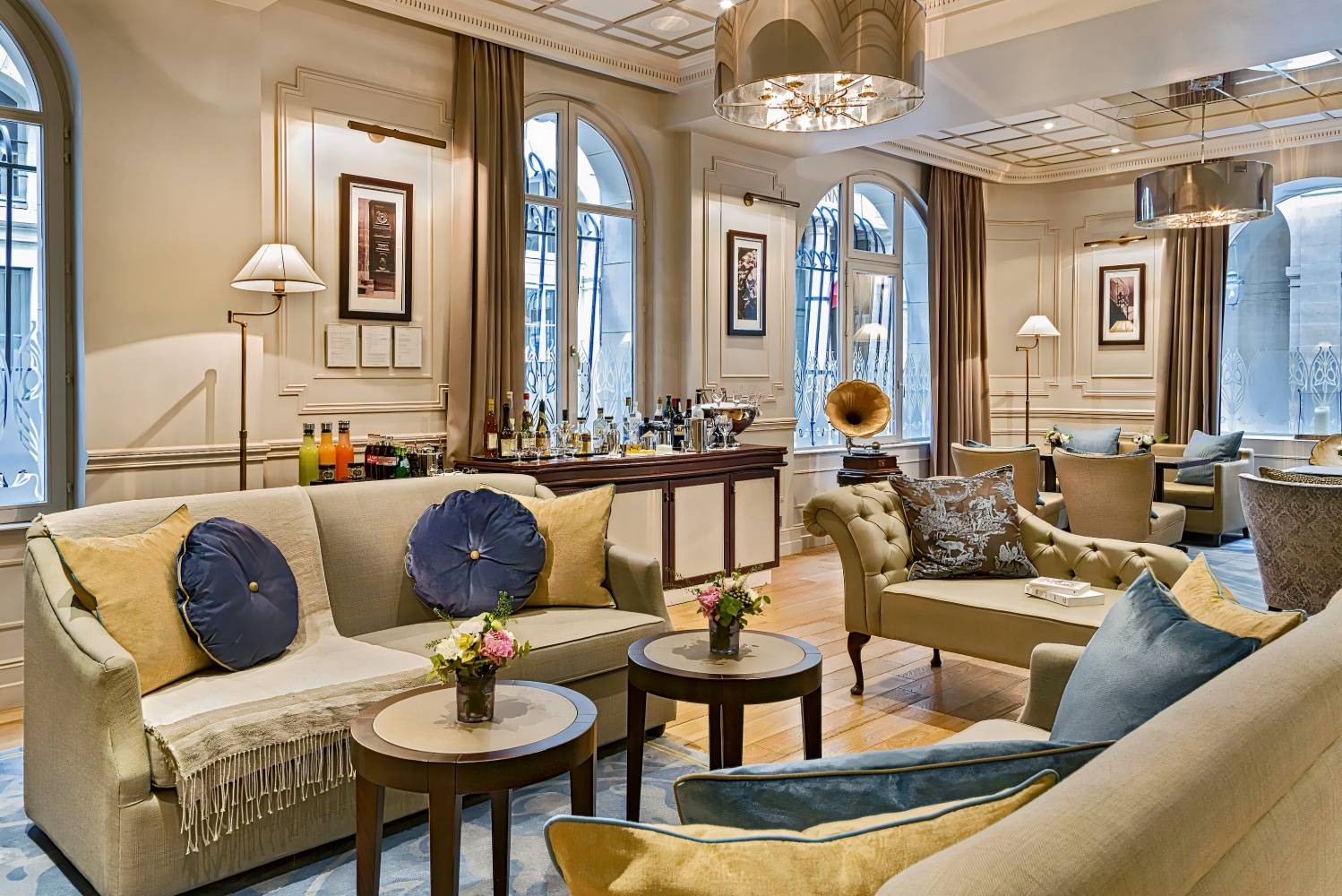 La Clef Louvre Paris by The Crest Collection, Paris 1er : -39% during ...