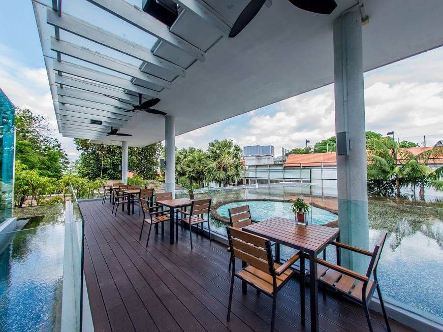 Amara Sanctuary Resort Sentosa, Sentosa Island : -49% during the day ...