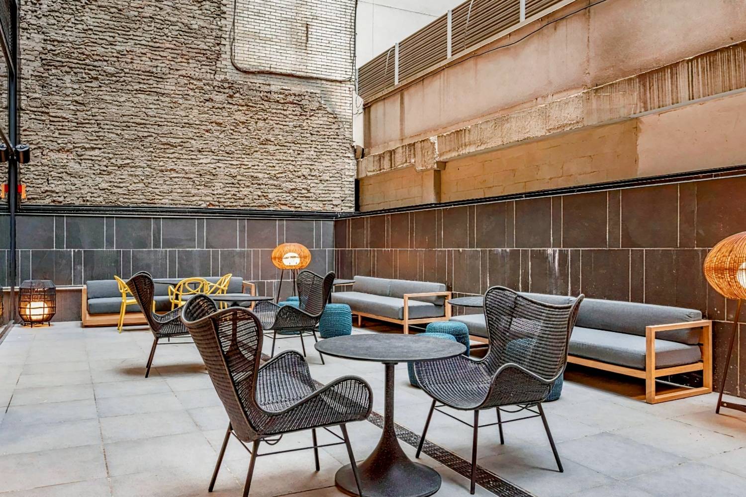 The Draper Tapestry Collection by Hilton, Midtown South : -74% during ...