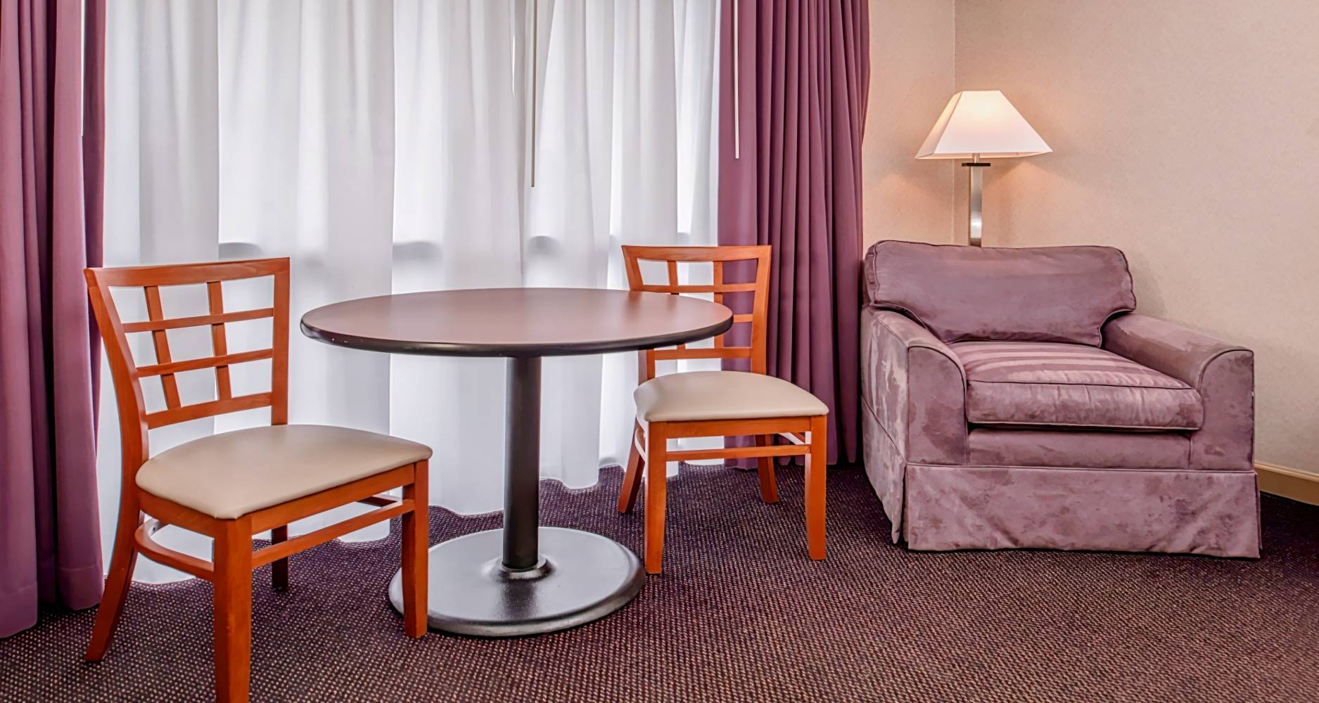 Hawthorne Inn & Conference Center, Winston-Salem : -30% during the day ...