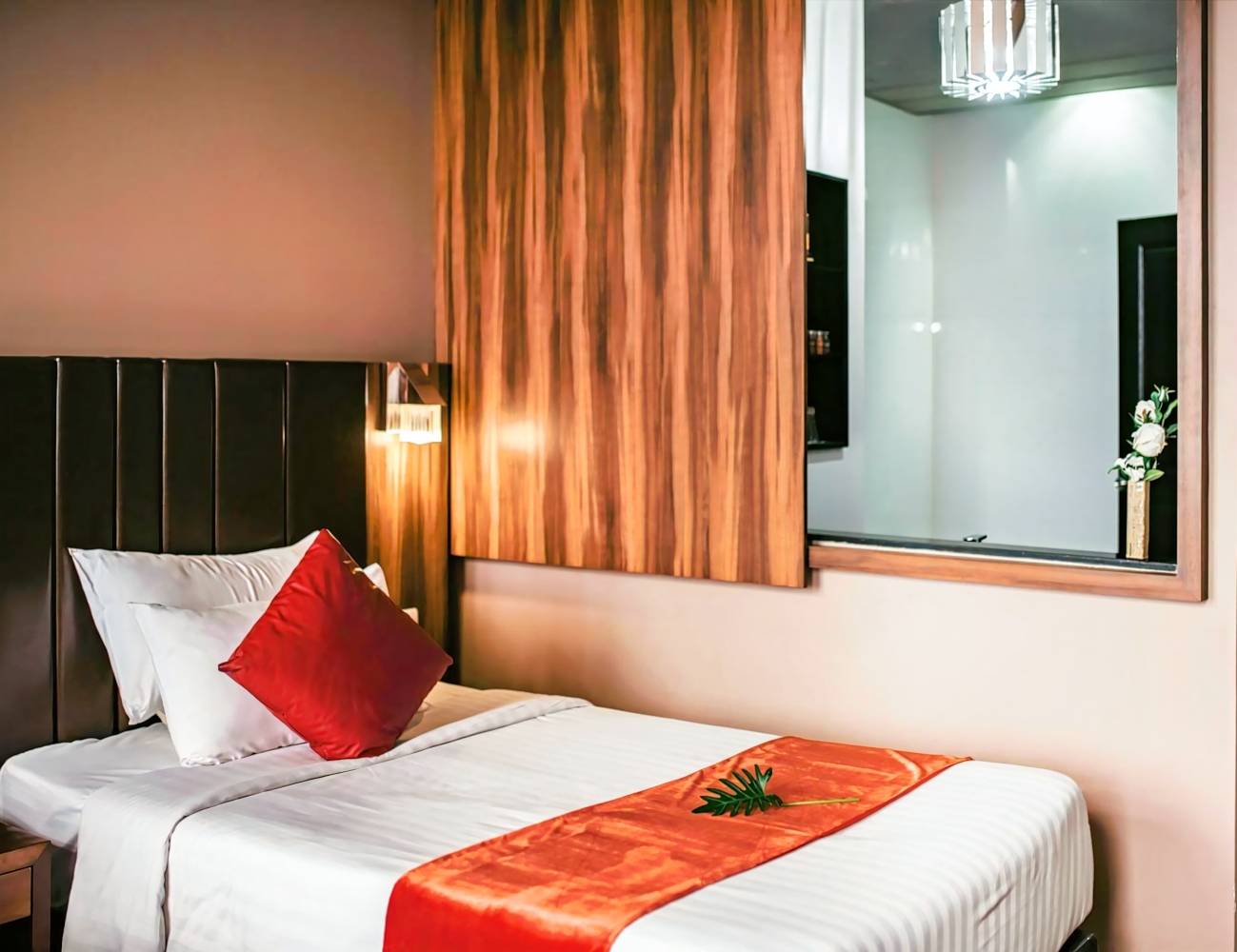 Grand Howard Hotel Bangkok, Khet Bang Kho Laem : -56% during the day ...