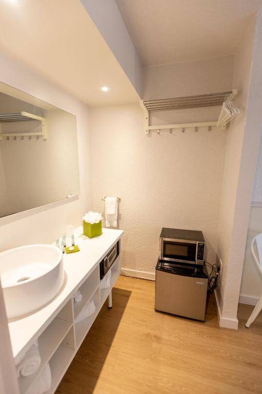 在 - Dayuse.com.hk位於Kissimmee, FL 的 Developer Inn Express Fundamental ...