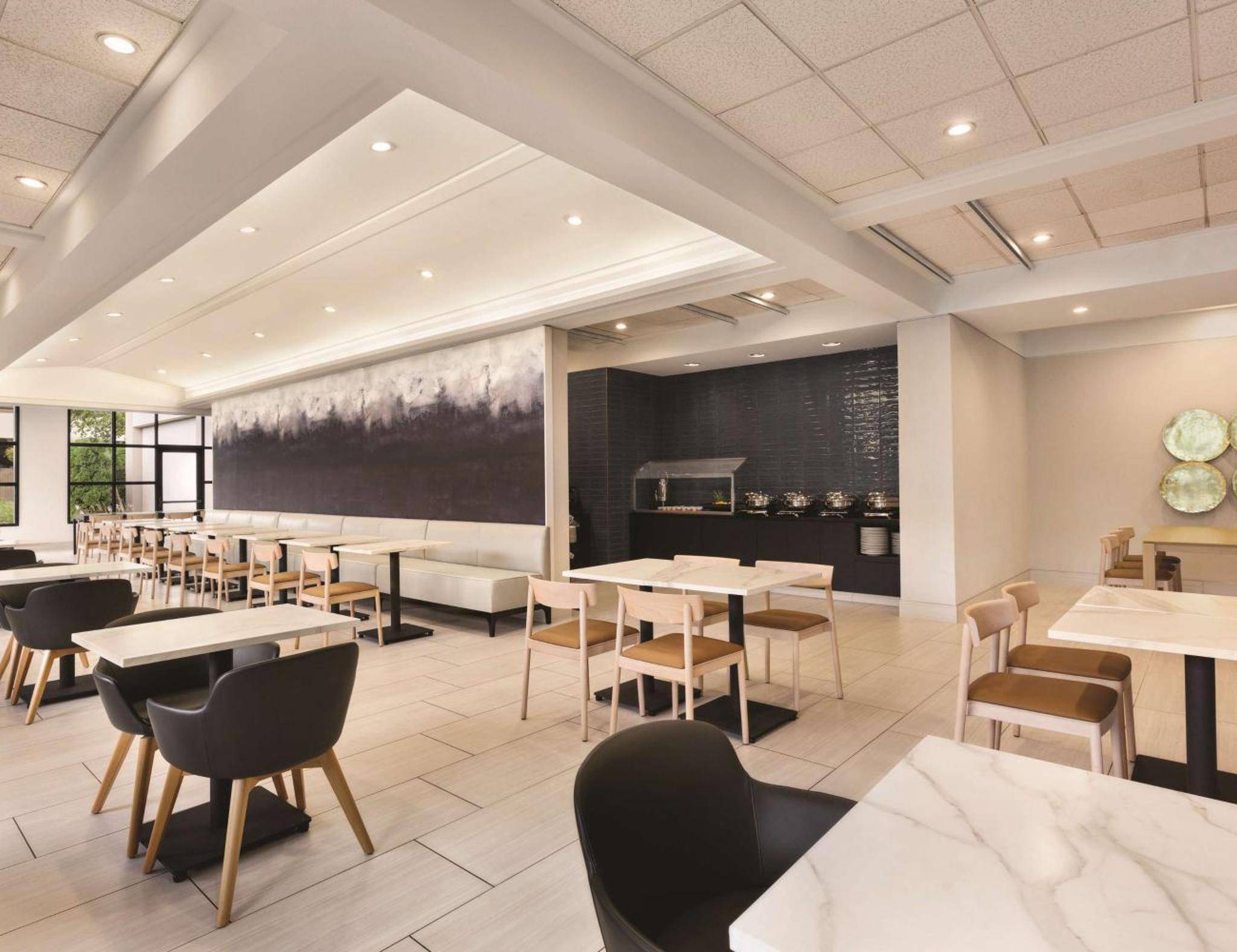 Radisson Seattle Airport, SeaTac : -44% during the day - Dayuse.com