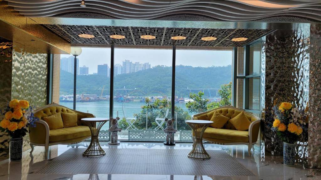 Grand Bay View Hotel & Resort, Tsuen Wan : -26% during the day - Dayuse ...