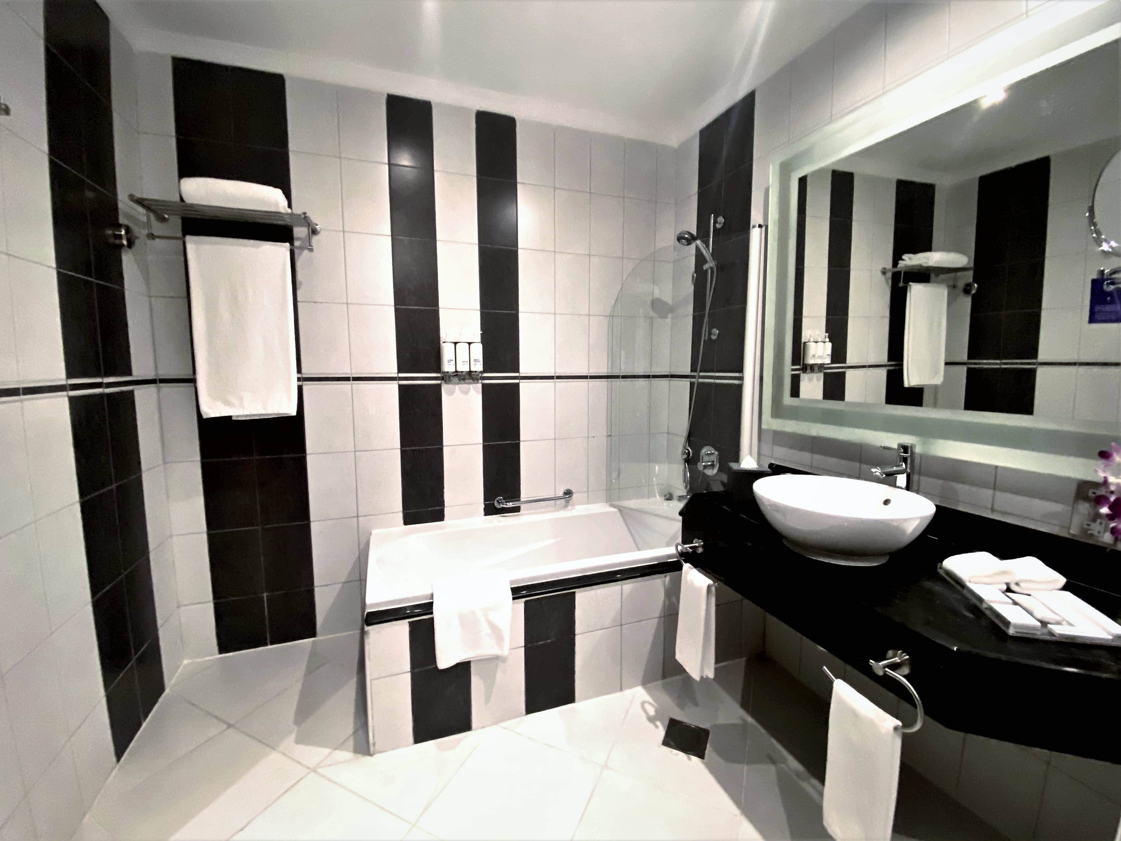 Millennium Central Doha, Umm Ghuwailina : -27% during the day - Dayuse.co.uk