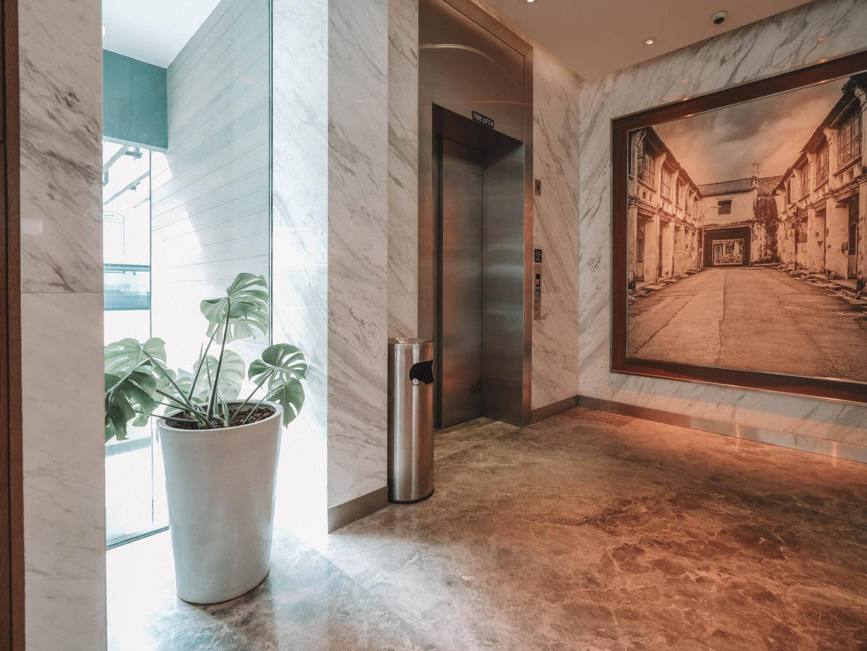 Amrise Hotel Kitchener, Kallang : -57% during the day - Dayuse.com