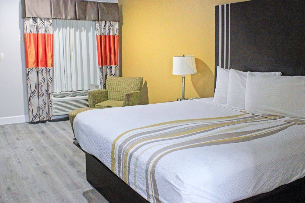 Palacio Royale Houston NW at Beltway 8, Northwest Houston : -39% during ...