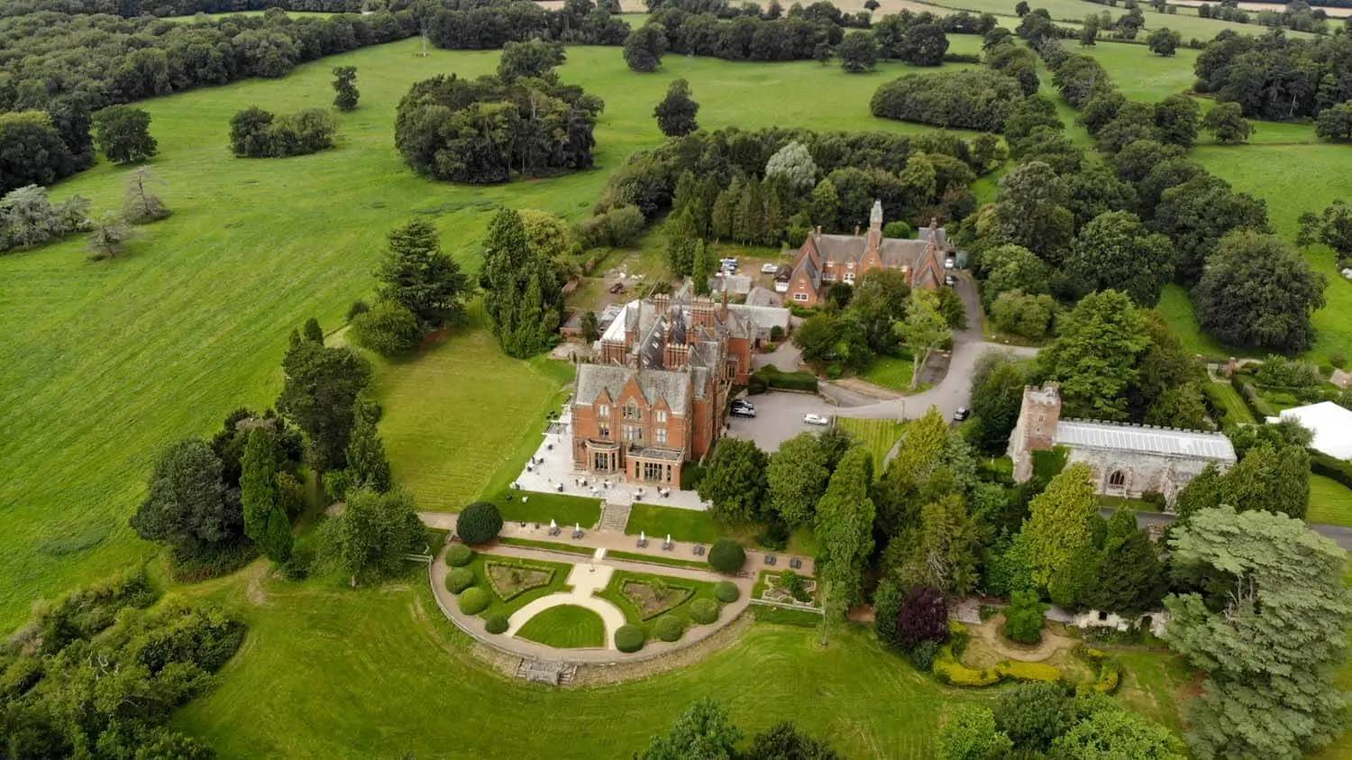 Wroxall Abbey, Warwickshire : hotel during the day - Dayuse.com