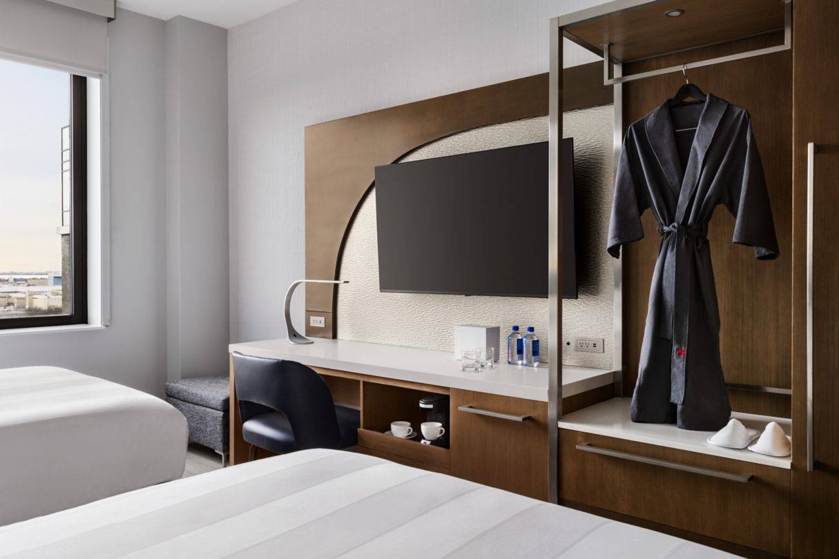 Marriott New York JFK Airport, South Ozone Park : -57% during the day ...