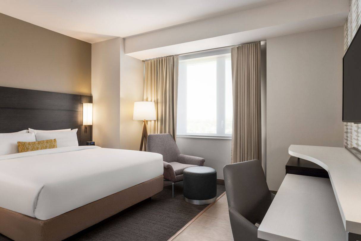Residence Inn by Marriott New York JFK Airport, South Ozone Park : -39% ...
