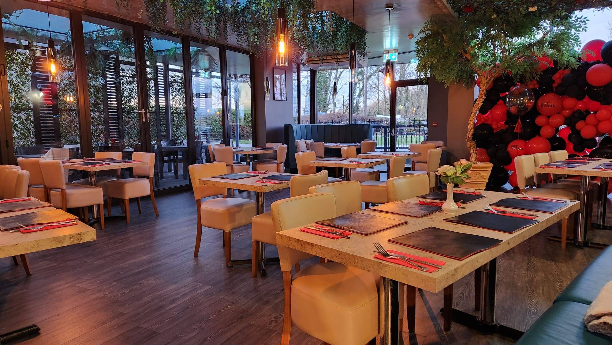 Tong Park Hotel, Tong : hotel during the day - Dayuse.co.uk