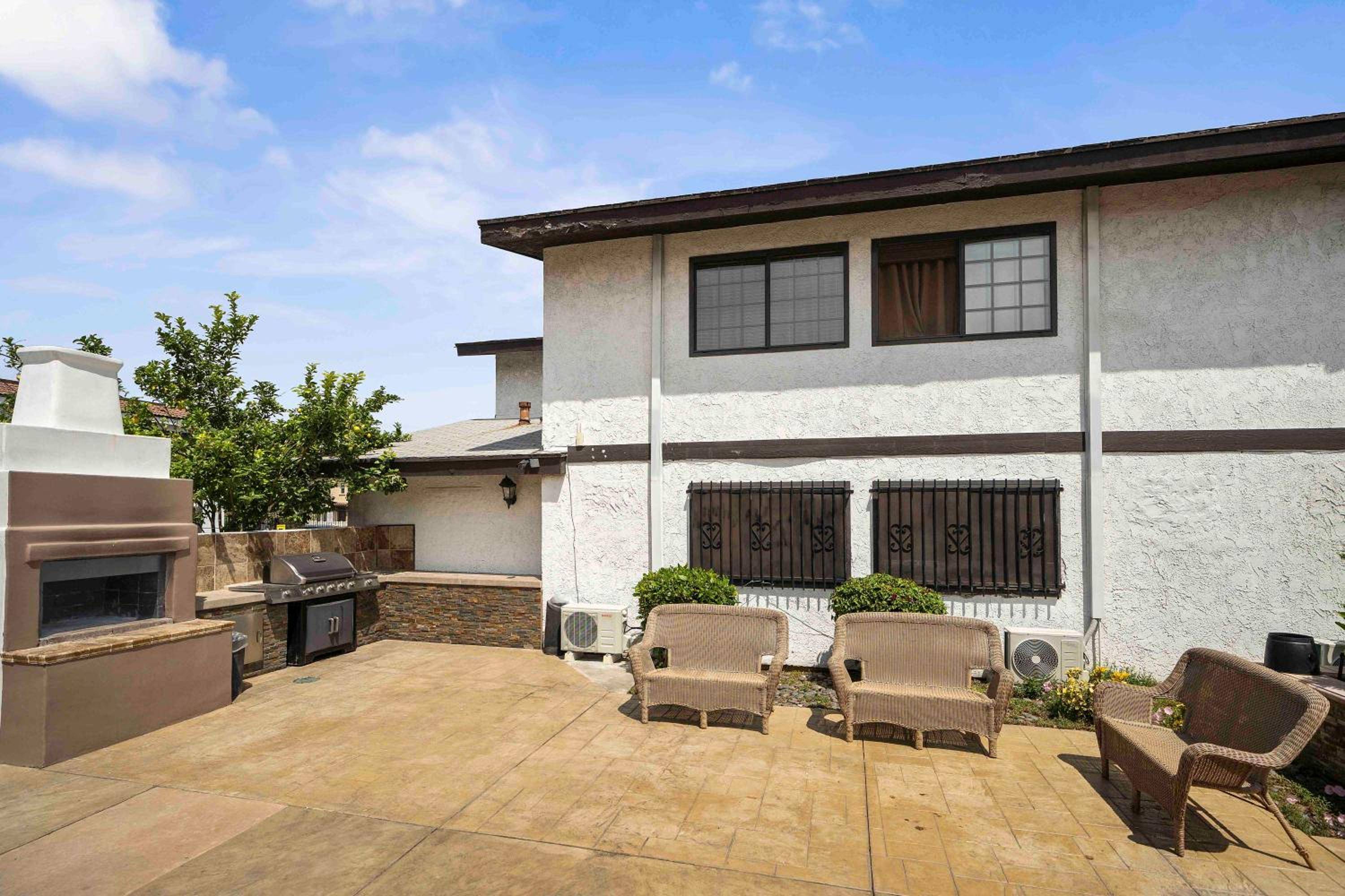 Lemon Tree Hotel and Suites, 1600 E Lincoln Ave, Anaheim, California ...