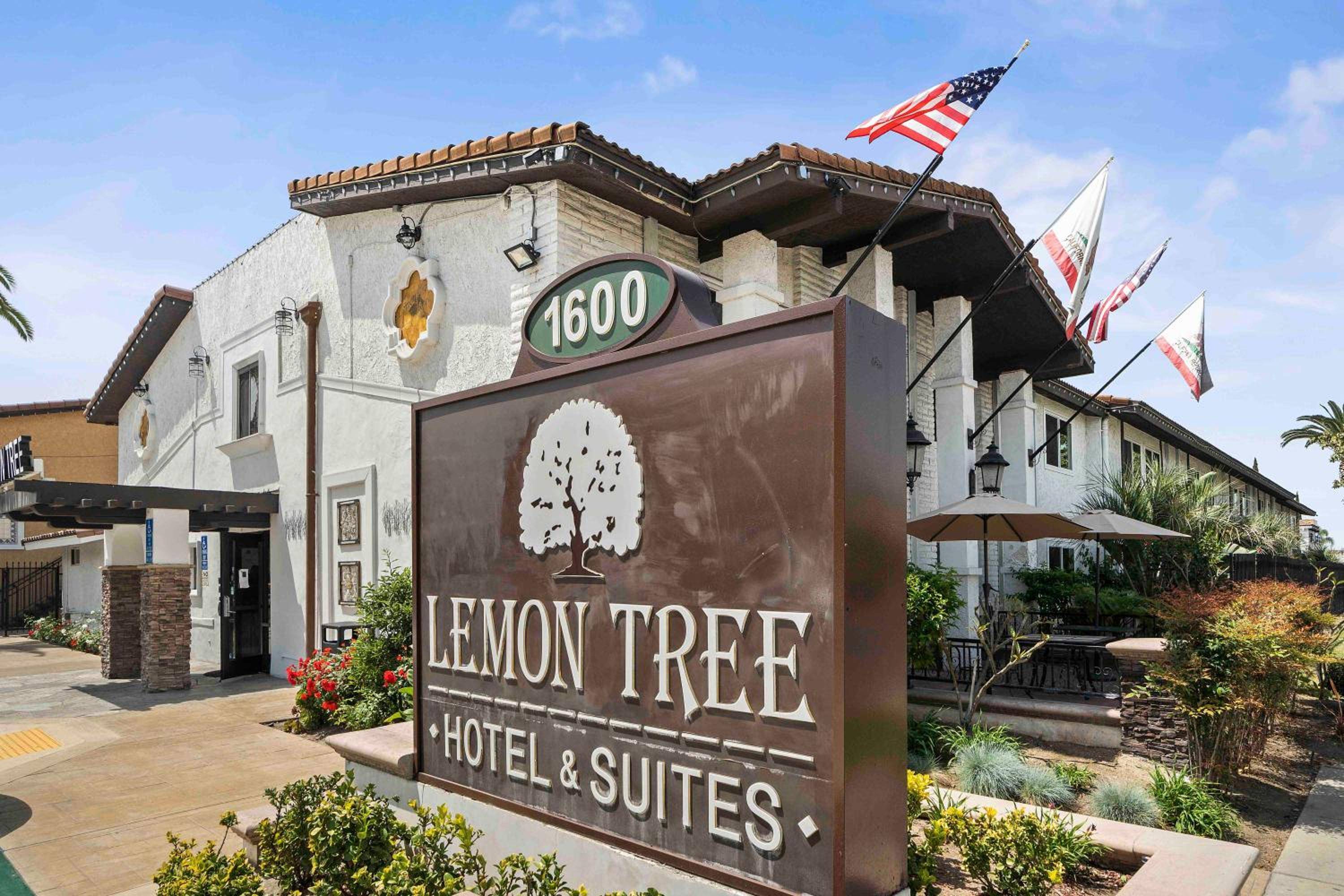 Lemon Tree Hotel and Suites, 1600 E Lincoln Ave, Anaheim, California ...