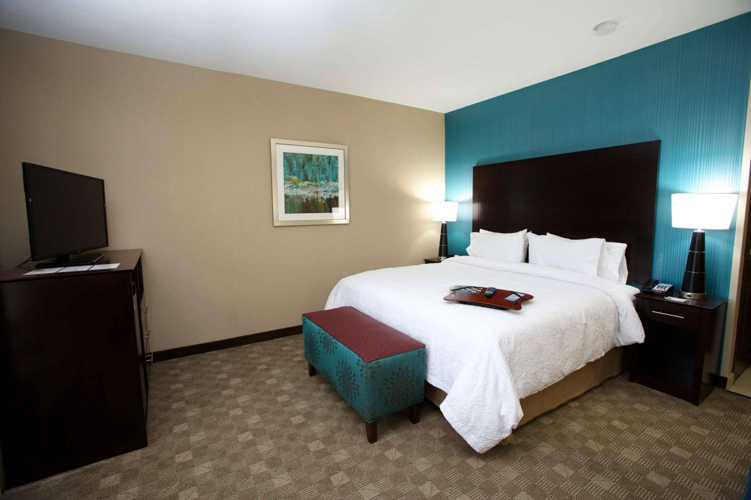 Hampton Inn and Suites Missouri City, Missouri City : -35% during the ...