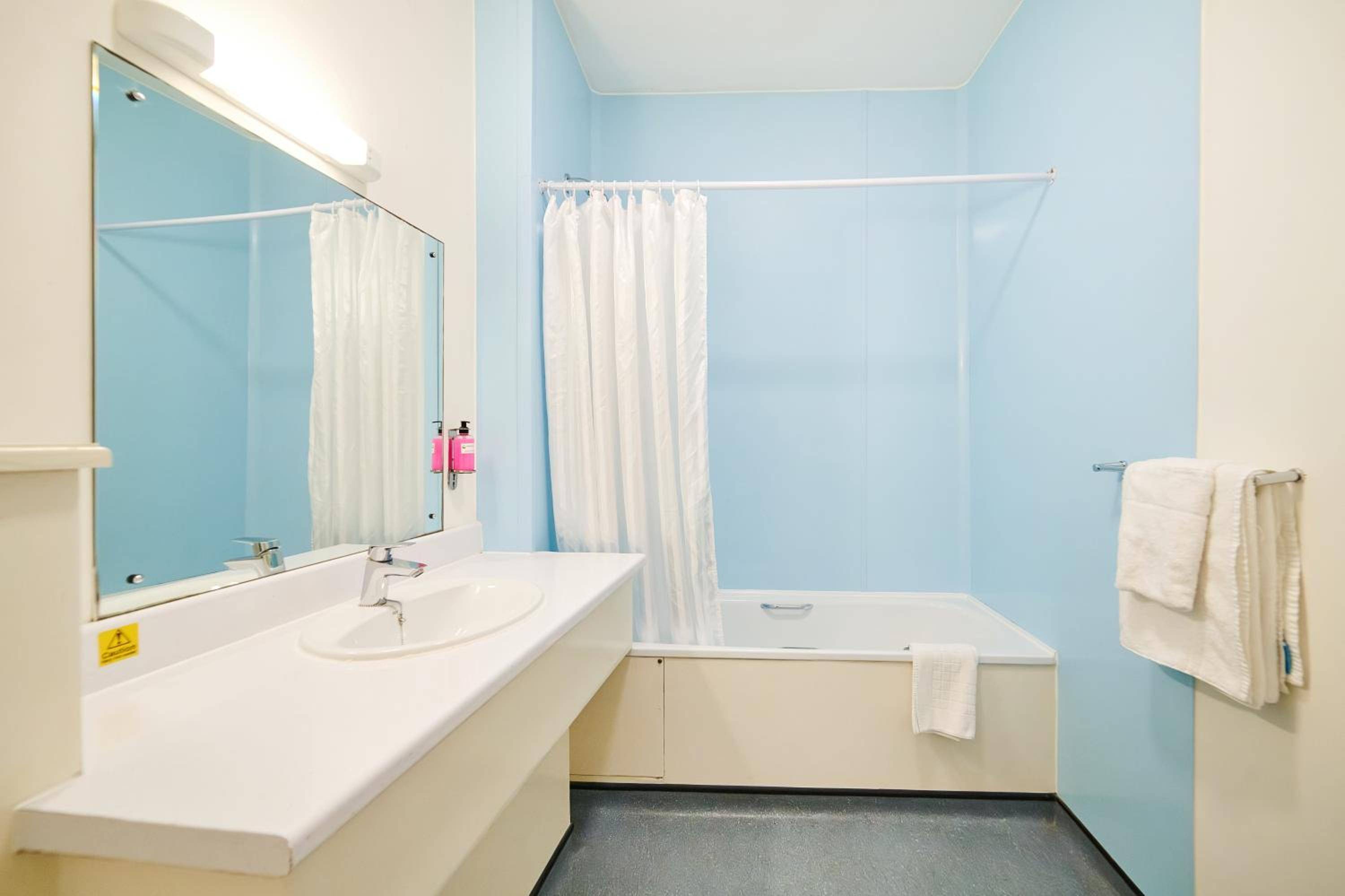 Discovery Inn - Leeds, West Yorkshire : -24% during the day - Dayuse.com.hk