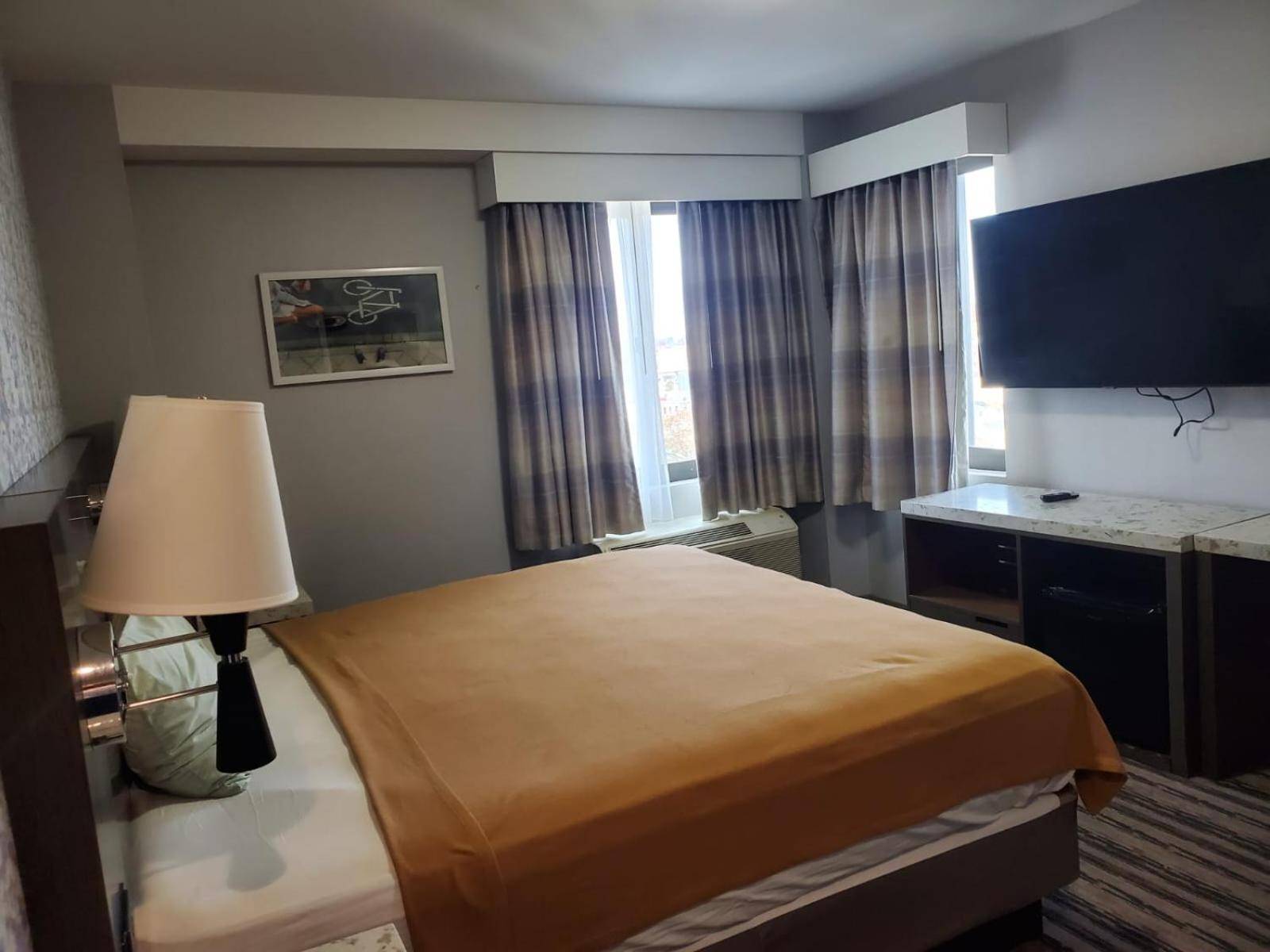 The Essence Hotel at JFK, Jamaica : -72% during the day - Dayuse.com