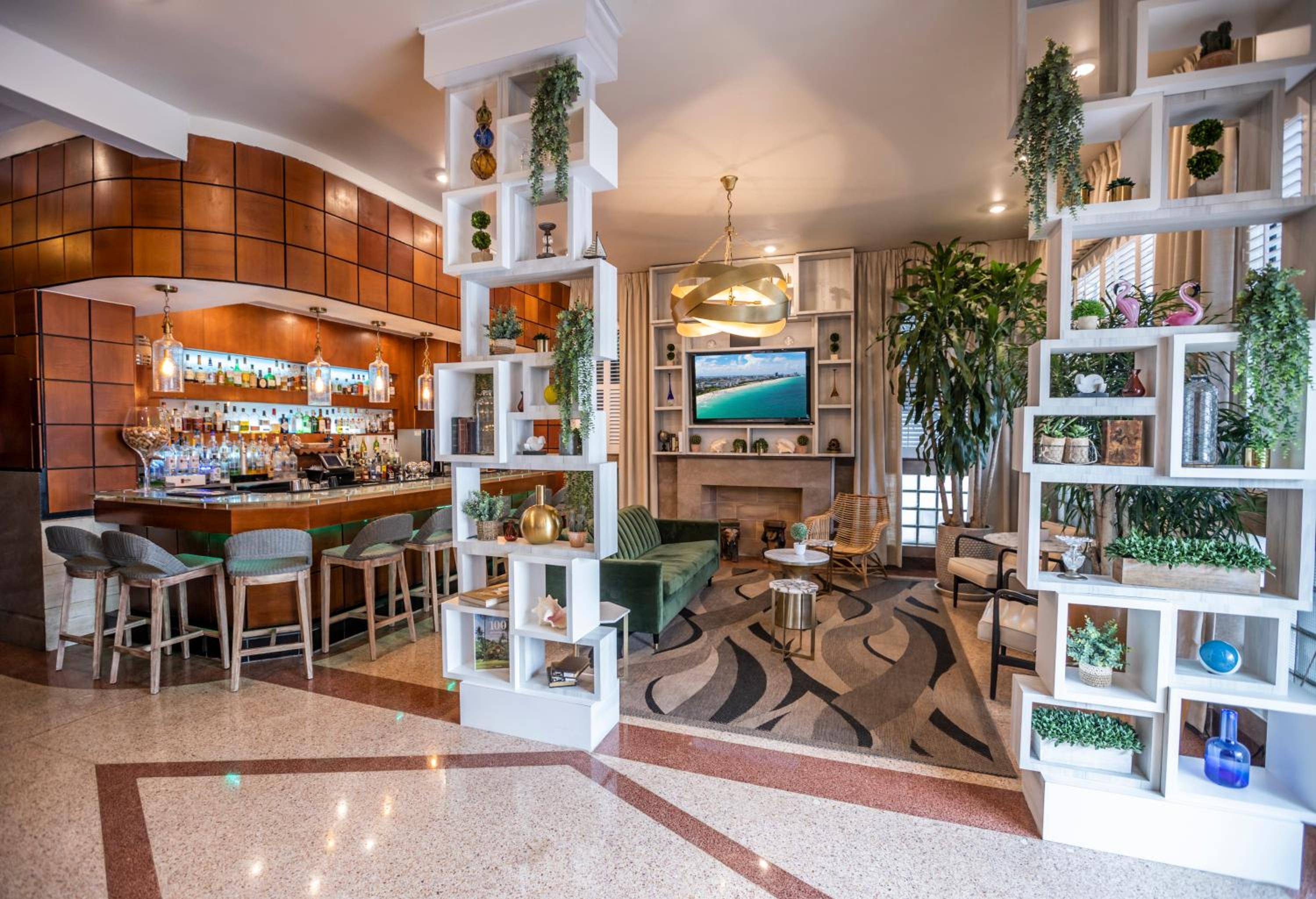 Chesterfield Hotel & Suites, South Beach: -70% durante o dia ...