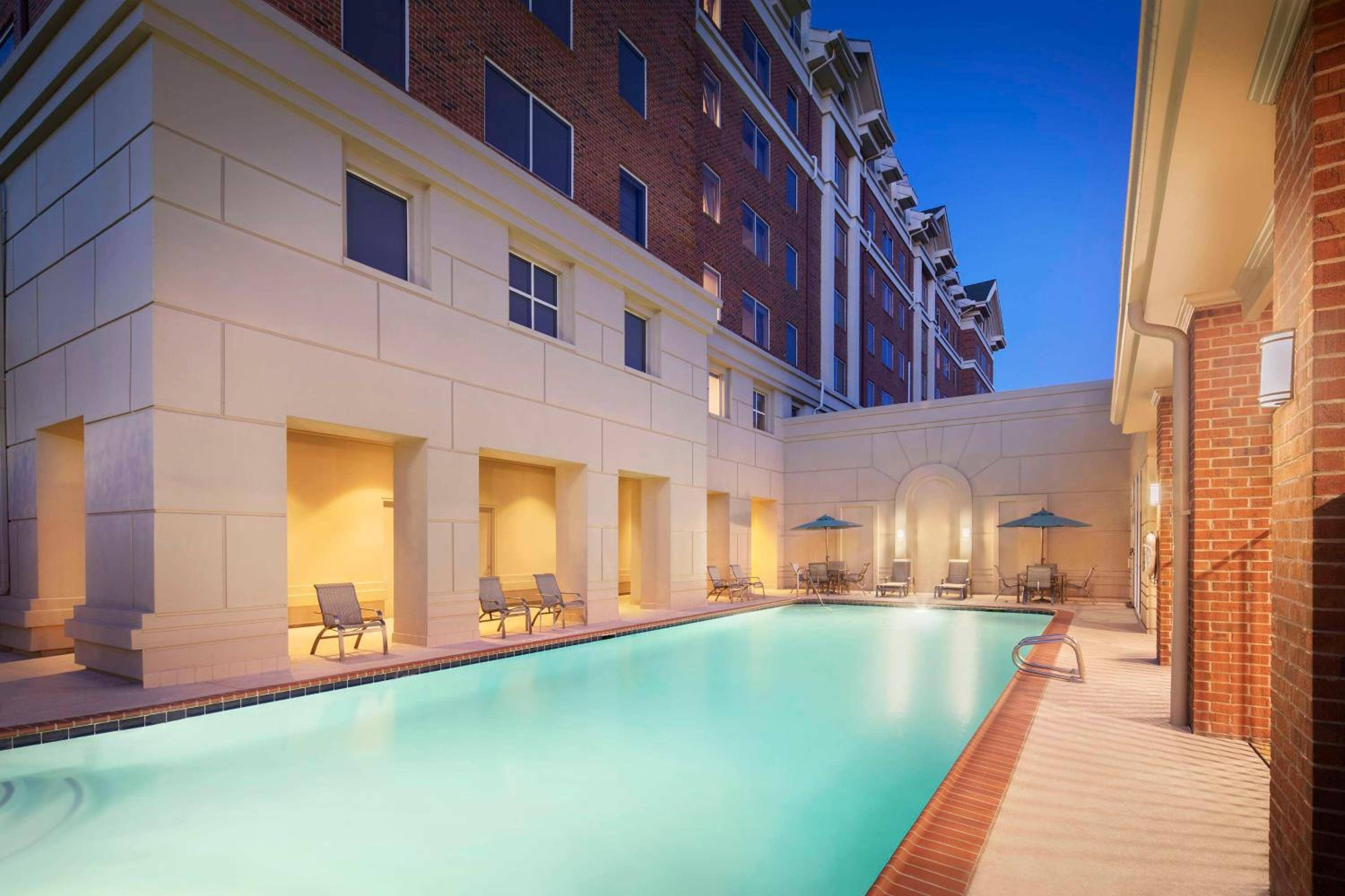 DoubleTree by Hilton Atlanta/Roswell - Alpharetta Area, Roswell : -43% ...