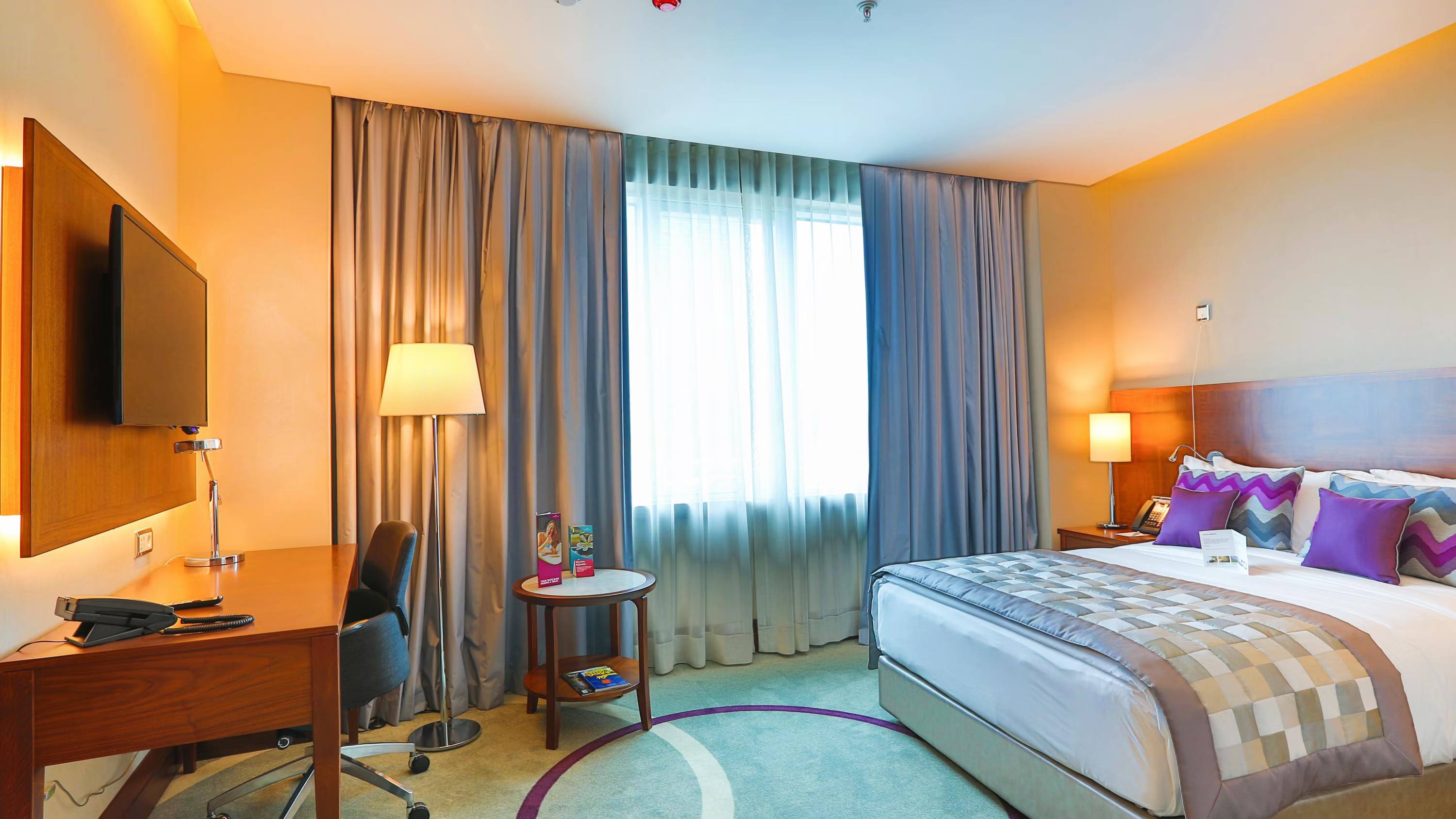 Crowne Plaza Istanbul Oryapark by IHG, Ümraniye : -55% during the day ...