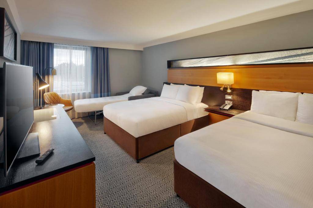 DoubleTree by Hilton Manchester Airport, Greater Manchester : -61% ...