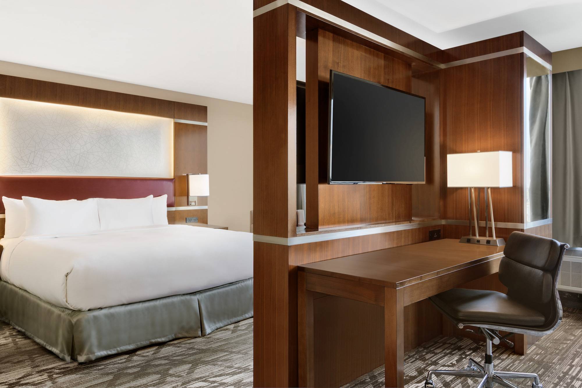 DoubleTree by Hilton Hotel Toronto Airport West, Toronto Pearson ...