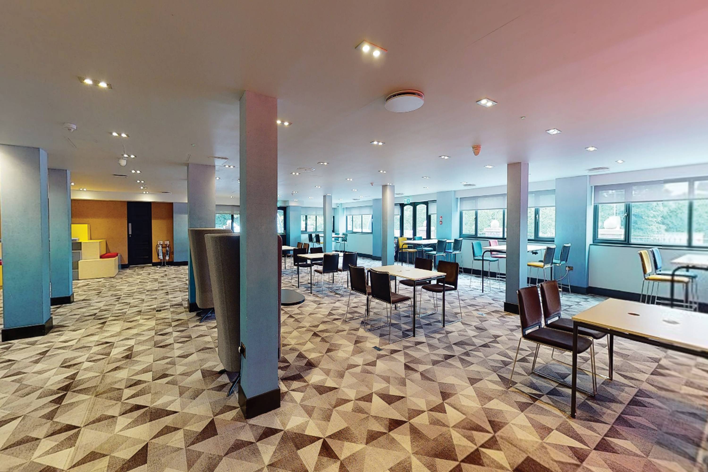 Village Hotel Warrington, Warrington : -32% voor overdag - Dayuse.nl