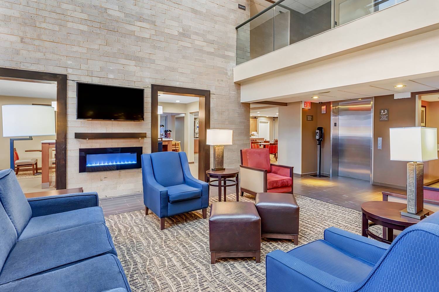 Comfort Suites Oakbrook Terrace, Oakbrook Terrace : -47% during the day ...